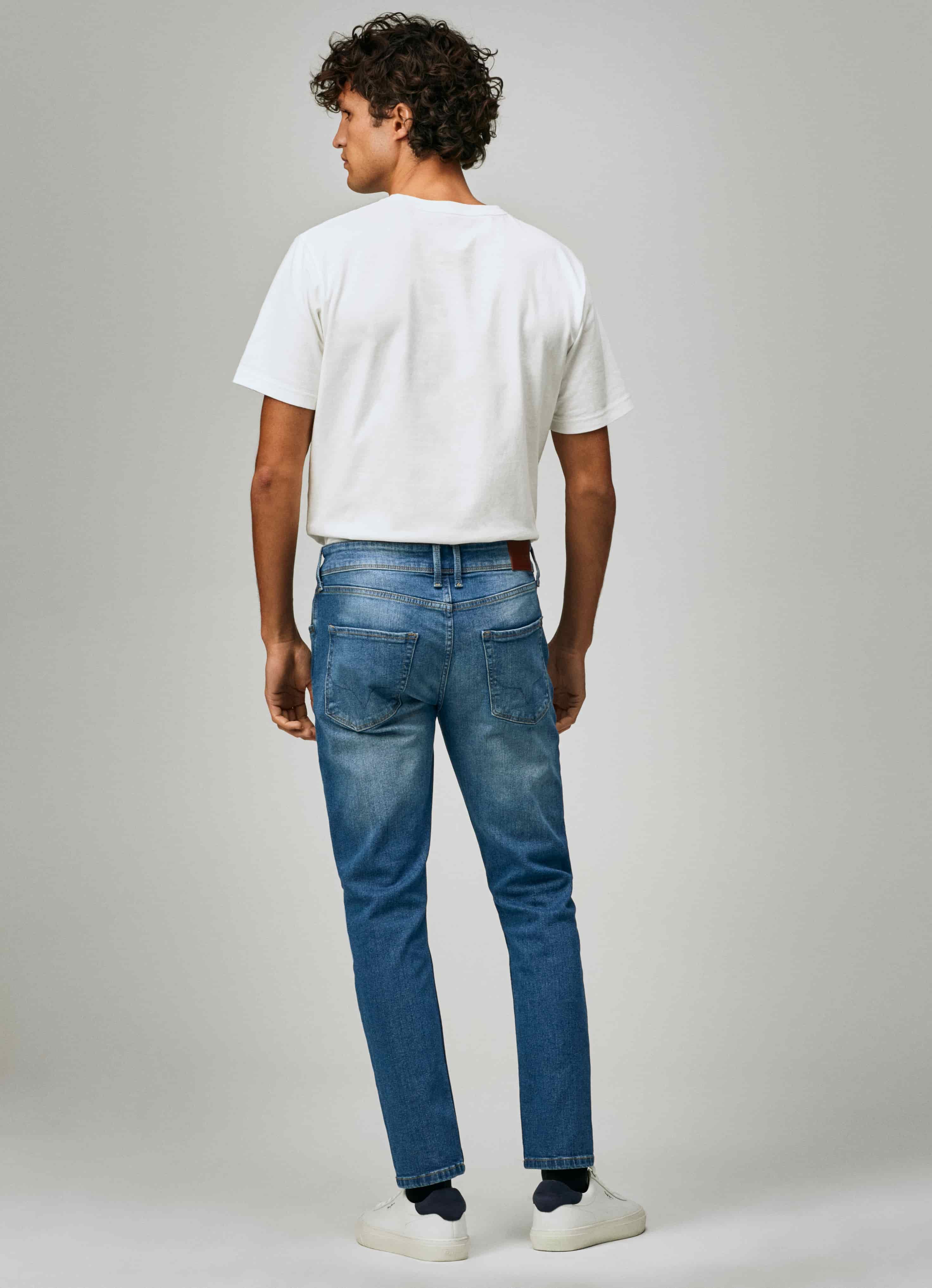 Jeans Fit Guide